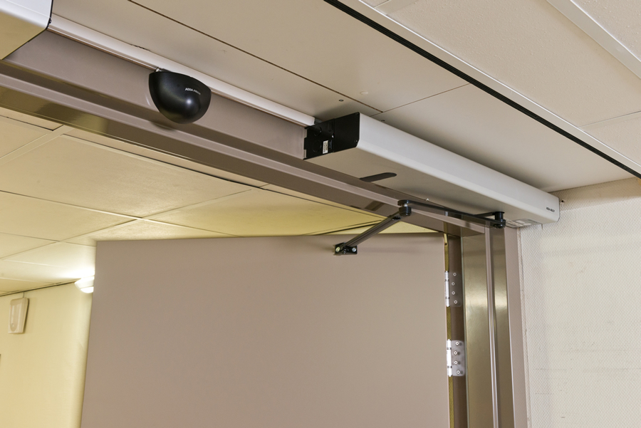 ASSA ABLOY SW300 Slim nyílóajtó-automatikák – Proidea